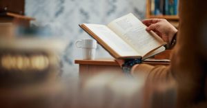 Does Reading a Physical Book Have Better Benefits and Fewer ...